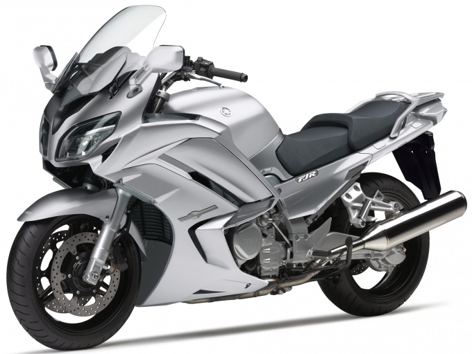 ヤマハ・FJR1300の2016年モデルは6速ミッションを新採用! - バイクニュース - タンデムスタイル