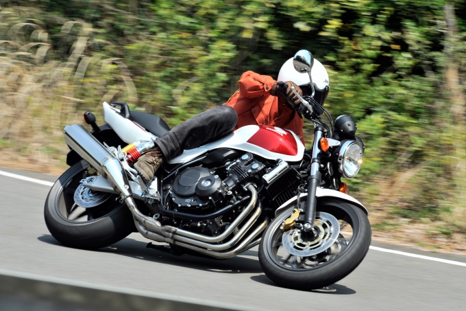 2016年 CB400SF/SB ABSに和テイストを感じるカラーリングのSpecial Editionが登場!! - バイクニュース - タンデムスタイル