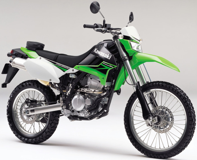 2016年 KLX250 Final Editionは初期モデルを彷彿させるカラーリングを採用!! - バイクニュース - タンデムスタイル