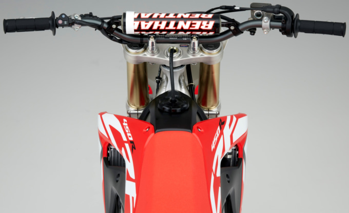 フルモデルチェンジを受けた2017年 CRF450Rとエンデューロモデル・CRF450RXが発表 - バイクニュース - タンデムスタイル