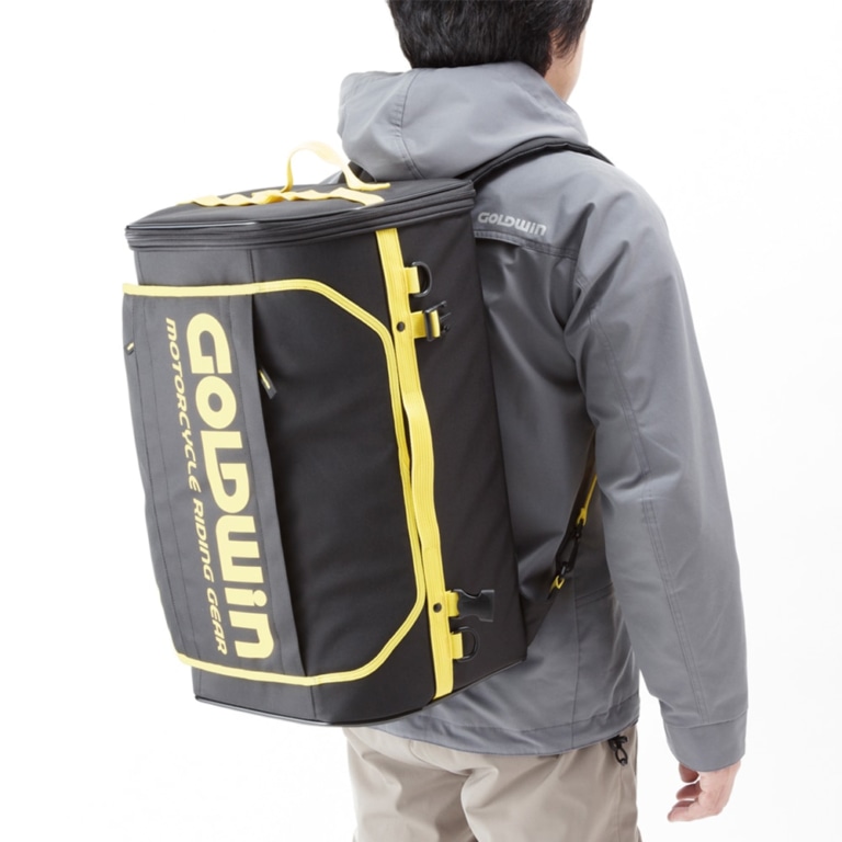 スクエア型バックパックとしても使える！GOLDWINの2WAYシートバッグに新色の限定モデルが登場 - バイクニュース - タンデムスタイル