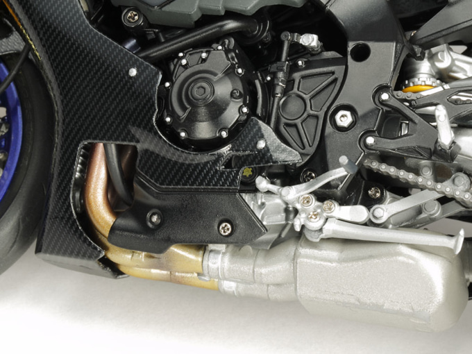 タミヤから買ってすぐに飾れる『1/12 ヤマハ YZF-R1M 2018』が登場！細部までこだわった完成品モデル - バイクニュース ...