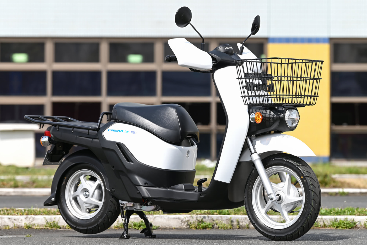 HONDA BENLY e:series (2020) ：EVの発展に期待が寄せられる、EVスクーターの供給がスタートした - バイク車両 ...