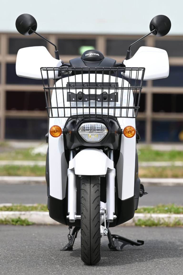 HONDA BENLY e:series (2020) ：EVの発展に期待が寄せられる、EVスクーターの供給がスタートした - バイク車両インプレ・解説 - タンデムスタイル