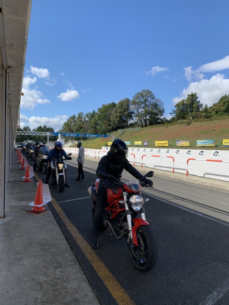 DUCATI、BMW、KTMなどの外車に乗れる！レッドバロン那須MSL外国車試乗会 10月22日、23日開催！ - バイクニュース - タンデムスタイル