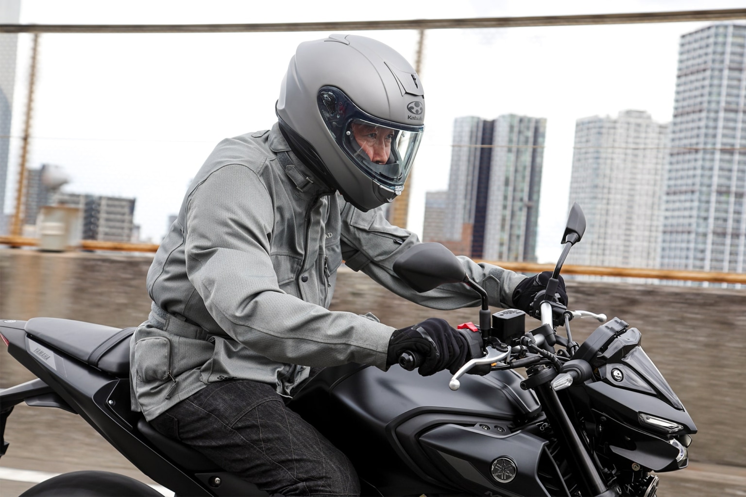 軽量モデルのエアロブレードが正常進化で “6”へ！ KABUTO AEROBLADE-6 - バイクアイテム - タンデムスタイル