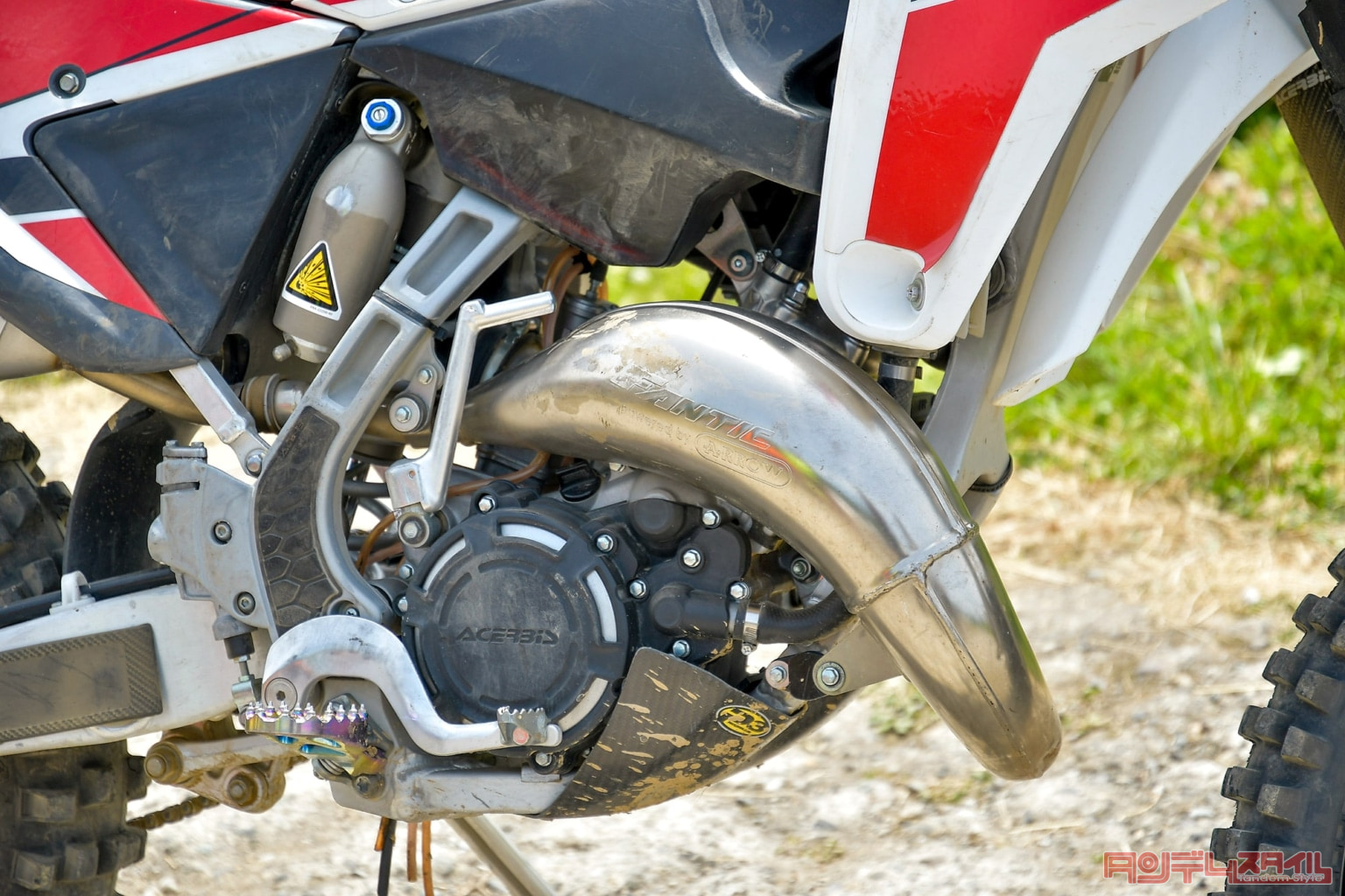 FANTIC XX125 ：軽い車体に柔軟で弾けるパワー - バイク車両インプレ・解説 - タンデムスタイル