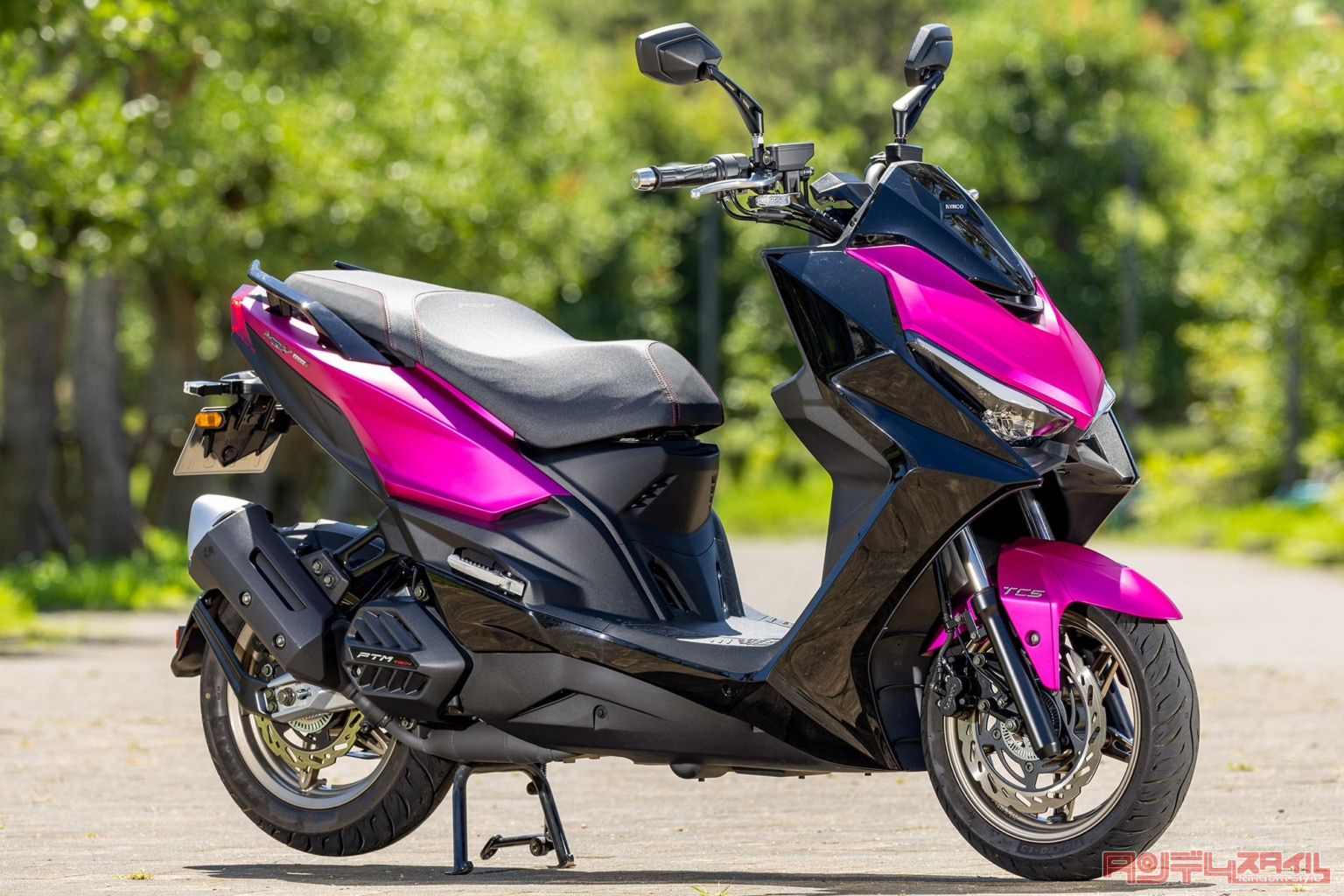 KYMCO KRV180TCS ：スポーツスクーターと胸を張っていえる！ - バイク車両インプレ・解説 - タンデムスタイル