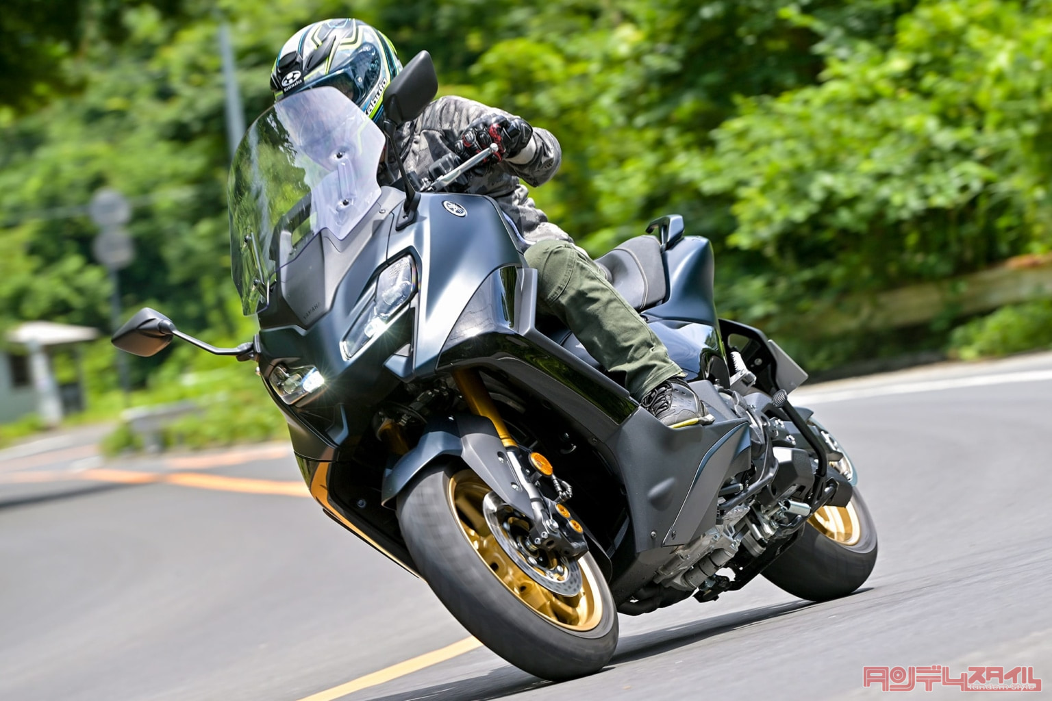 YAMAHA TMAX560 TECH MAX ：スポーティさがさらに向上！ - バイク車両インプレ・解説 - タンデムスタイル