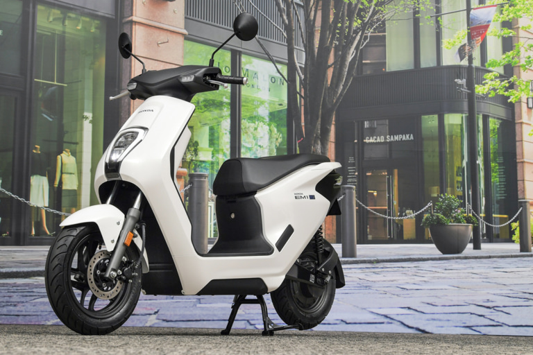 個人でも購入可能なホンダEVスクーター『EM1 e：』の発売日＆価格が決定 - バイクニュース - タンデムスタイル