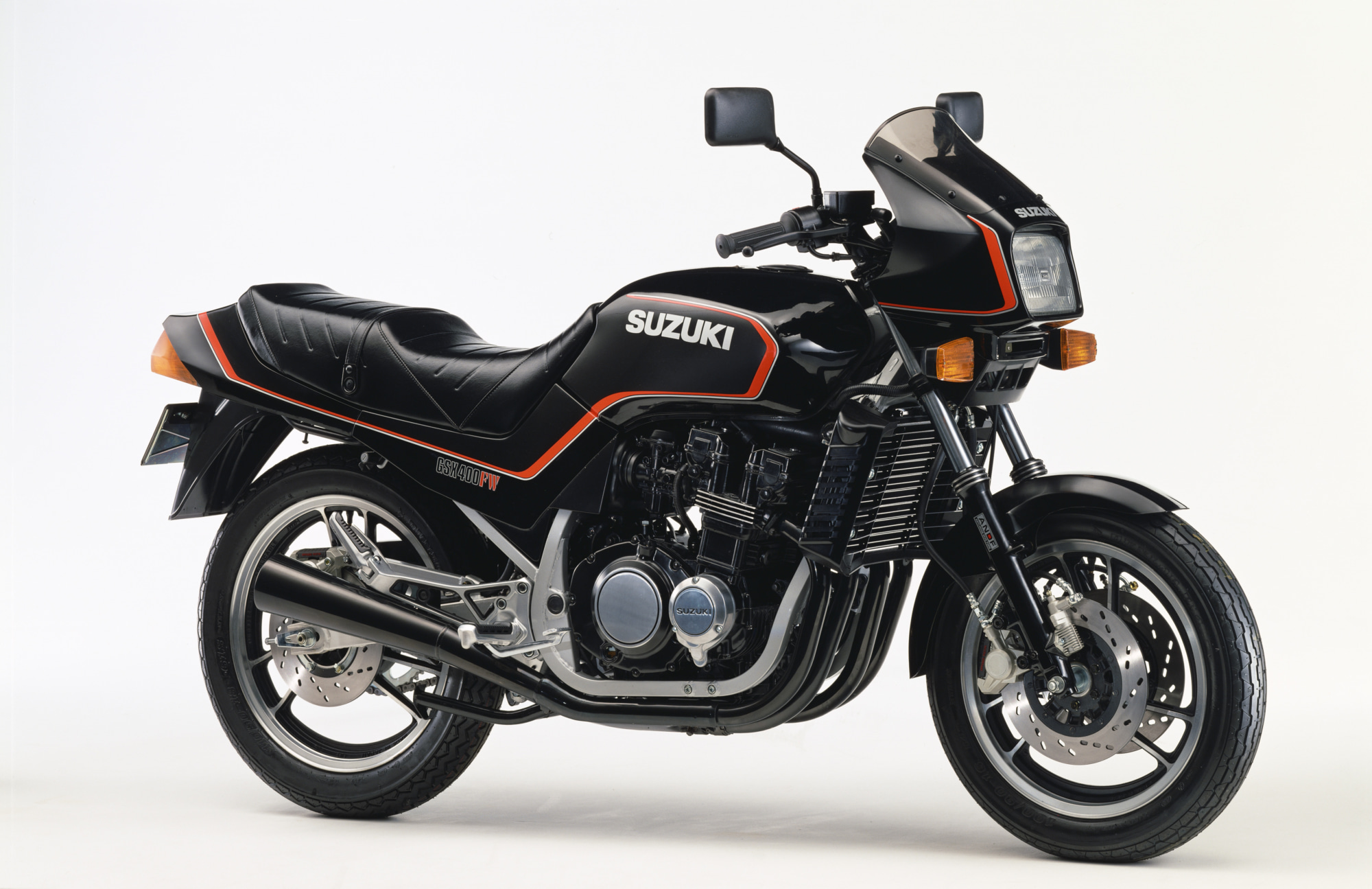 ミドル史に名を刻む名車たち vol.04 SUZUKI GSX400FS IMPULSE〈ヒストリー編〉 ： - バイク車両インプレ・解説 ...