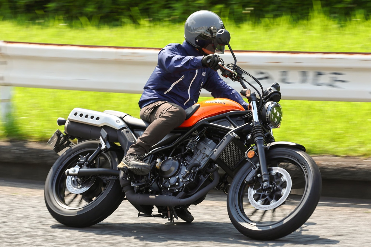 HONDA CL250 ：名ばかりのスクランブラーではない！ - バイク車両インプレ・解説 - タンデムスタイル