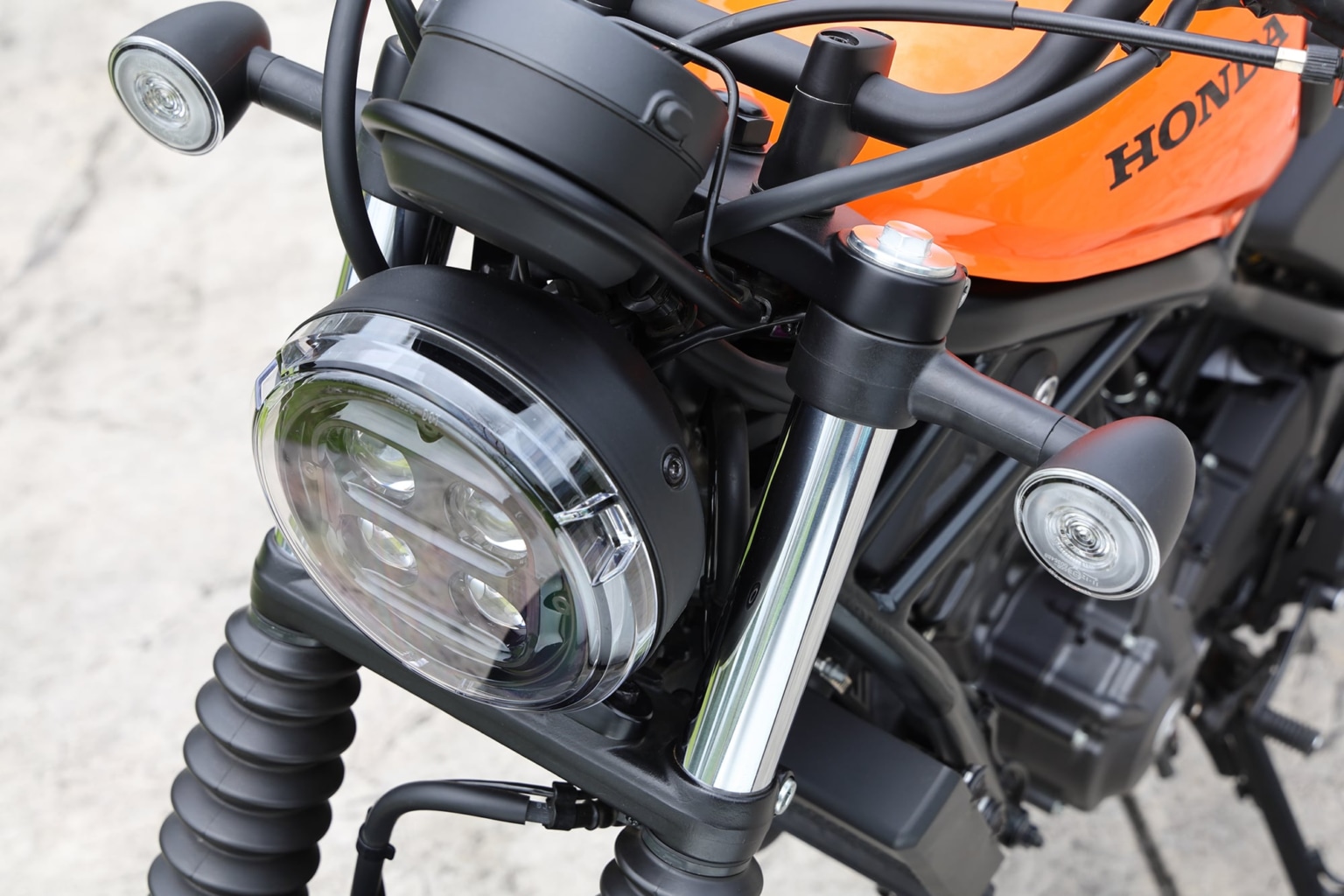 HONDA CL250 - 2ページ目 (2ページ中) ：名ばかりのスクランブラーではない！ - バイク車両インプレ・解説 - タンデムスタイル