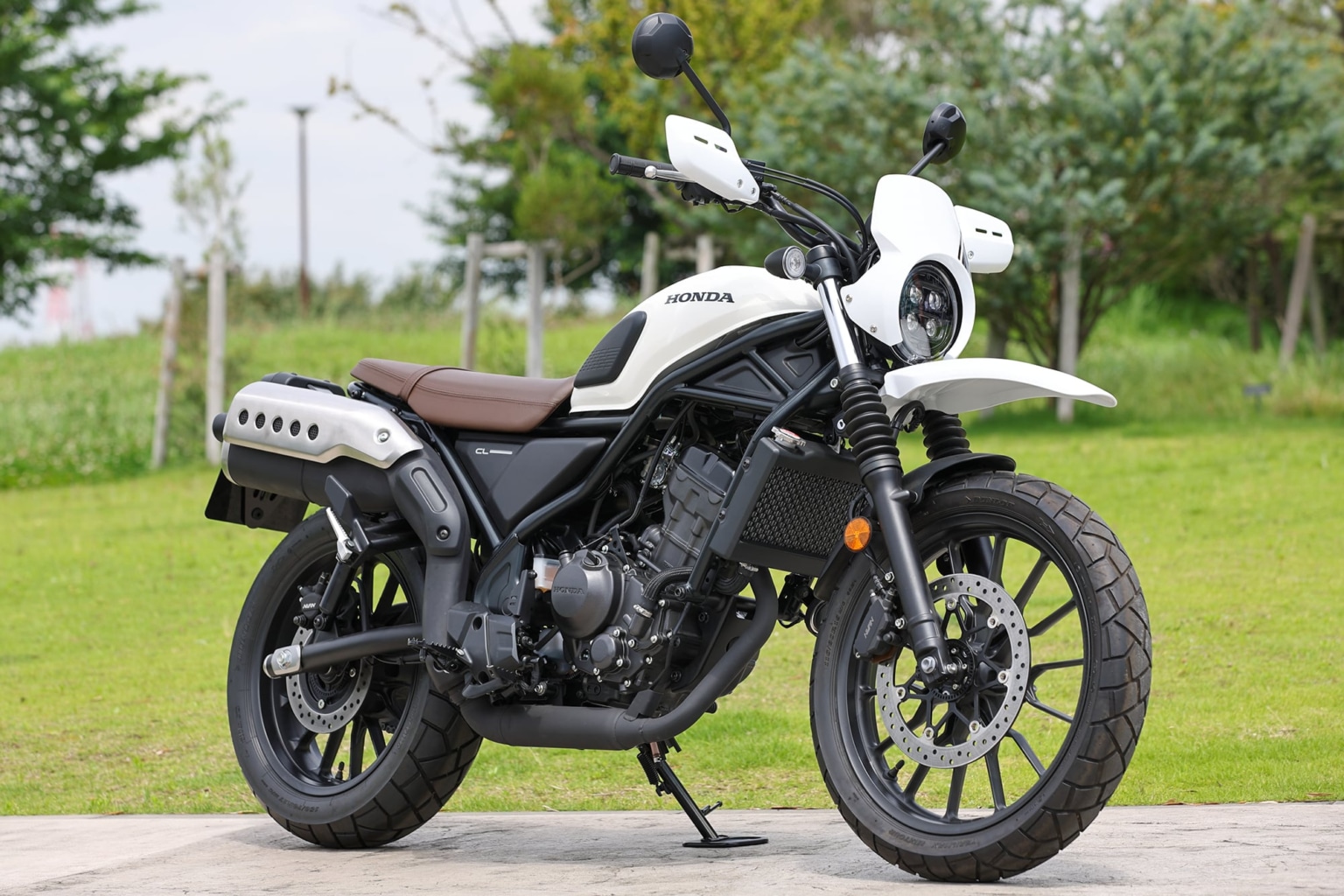 HONDA CL250 - 2ページ目 (2ページ中) ：名ばかりのスクランブラーではない！ - バイク車両インプレ・解説 - タンデムスタイル