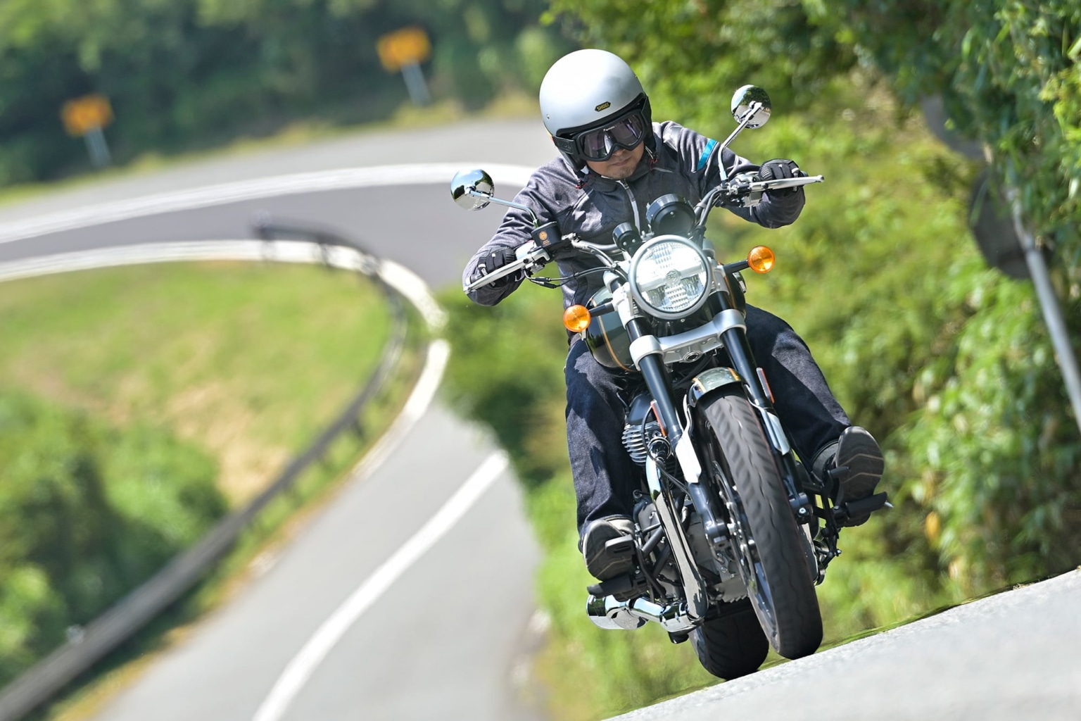 ROYAL ENFIELD SUPER METEO650 ：すべてにおいて気負わずに走り回れるのが最大の魅力 - バイク車両インプレ・解説 ...