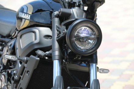 XSR700には日々走りたくなる気軽さがある - バイクニュース - タンデムスタイル