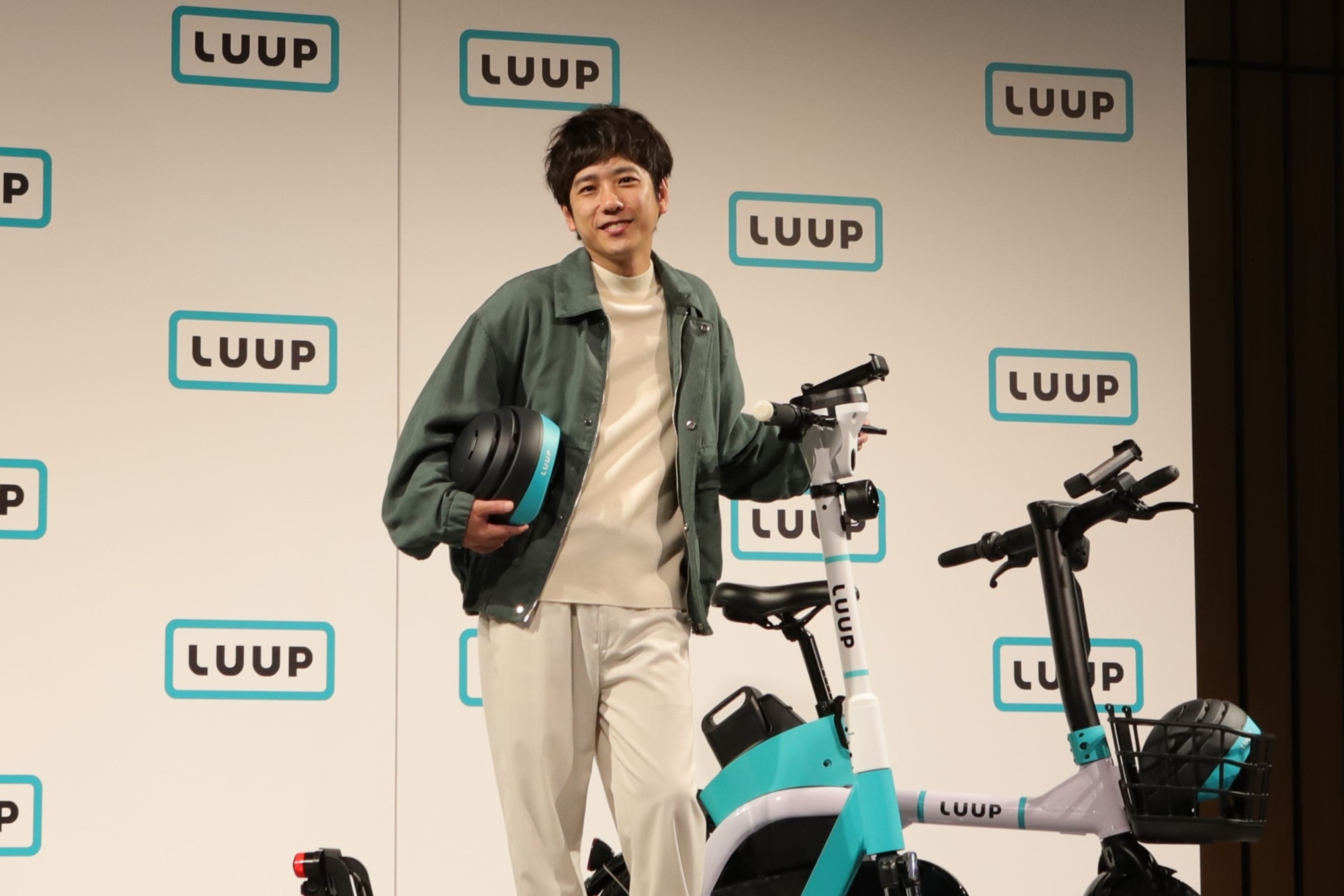 電動モビリティ“LUUP”の初CMキャラクターは二宮和也！ 普段から愛用するLUUPに対するニノの思いとは？ - バイクニュース - タンデムスタイル